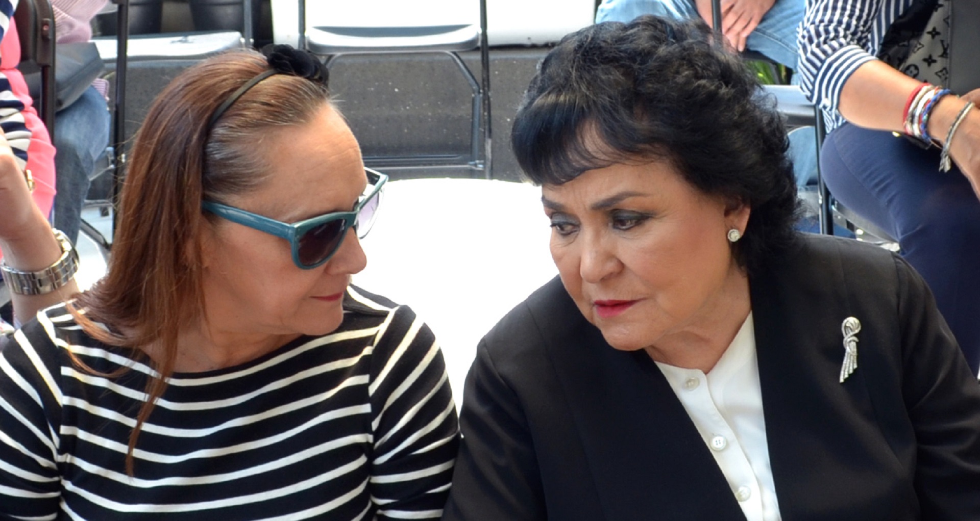 María Eugenia Plascencia Salinas - La Vibra