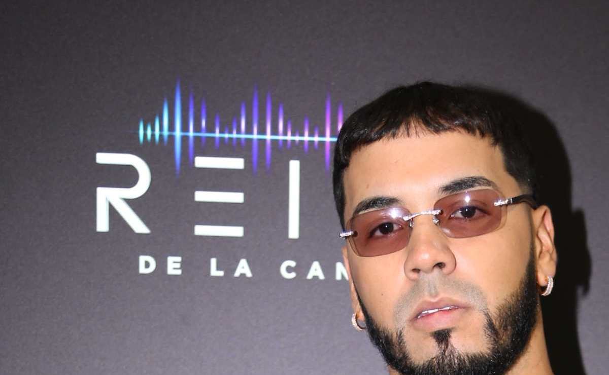 Anuel AA publica divertidas fotos con Shaquille O'Neal y en las redes ...