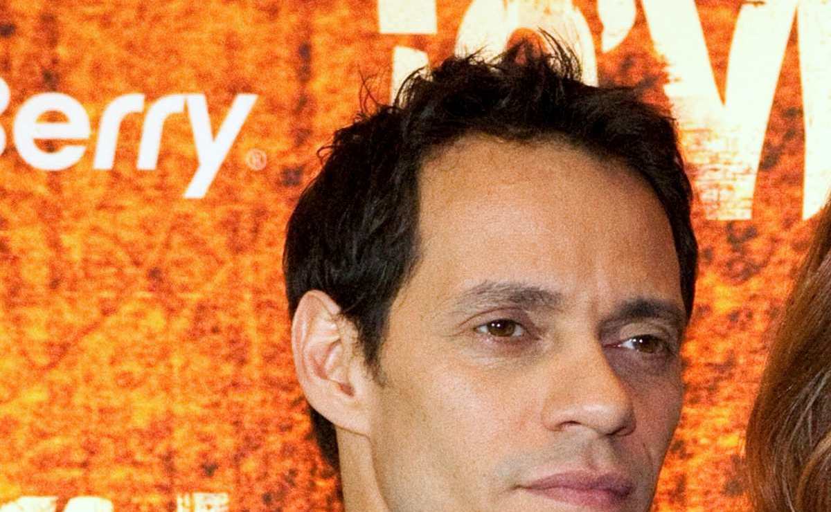 Marc Anthony reacciona en un concierto cuando le mencionan a JLo - La Vibra