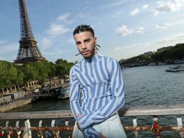 Look del Día: Rauw Alejandro usa palazzo en París y demuestra su estilo ...