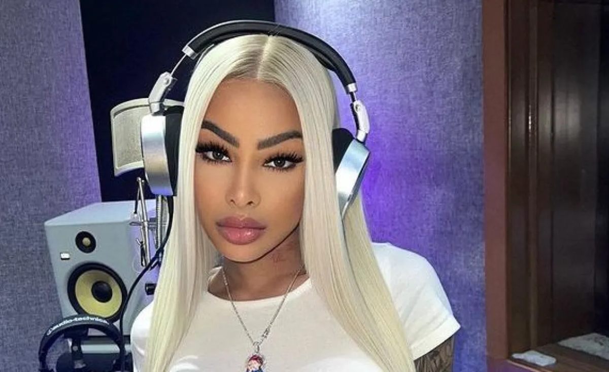 Yailin La Más Viral reaparece con Cattleya y los fans reaccionan: “Yailin pasea a Anuel” - La Vibra