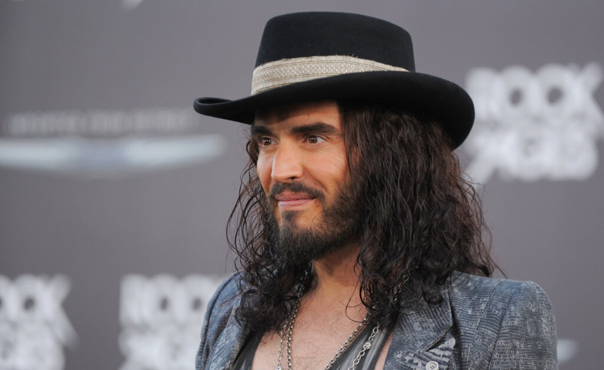 Russell Brand enfrenta nuevas acusaciones de violación y agresión ...